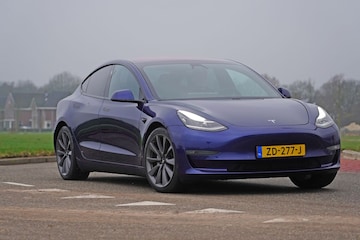 Hoeveel capaciteit heeft accu van Tesla Model 3 LR na 130.000 km?