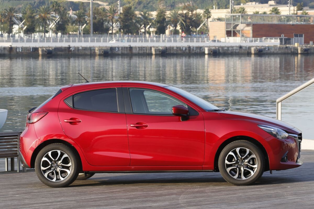 Mazda 2 SkyActiv-G 90 GT-M (2016) #4 review - AutoWeek