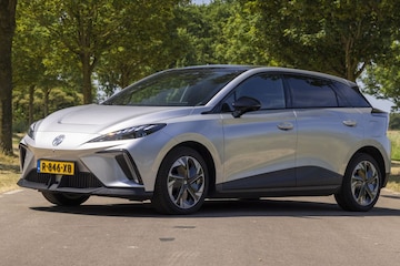 MG 4 Long Range Luxury prijs en specificaties - AutoWeek