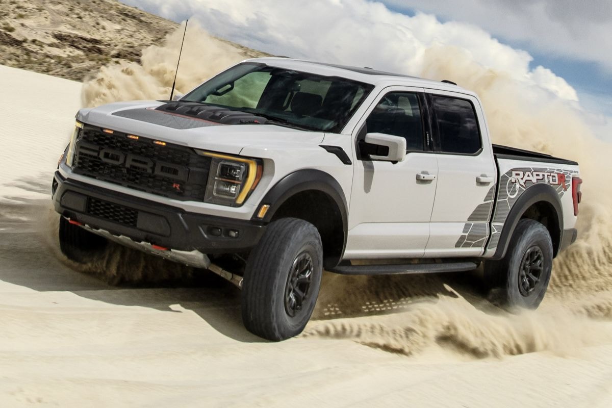 Ford F-150 Raptor R naar nieuwe hoogten - AutoWeek