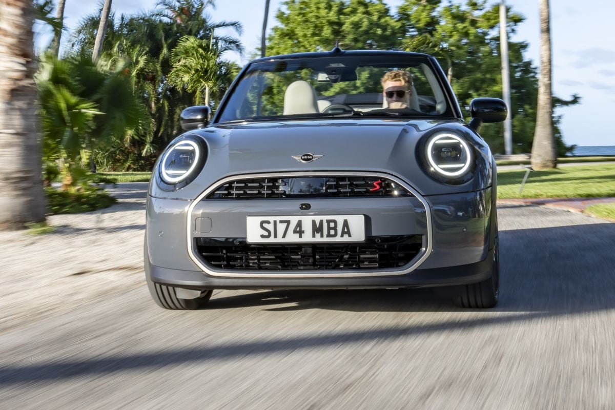 Mini Cooper Cabrio: open buitenbeentje - AutoWeek