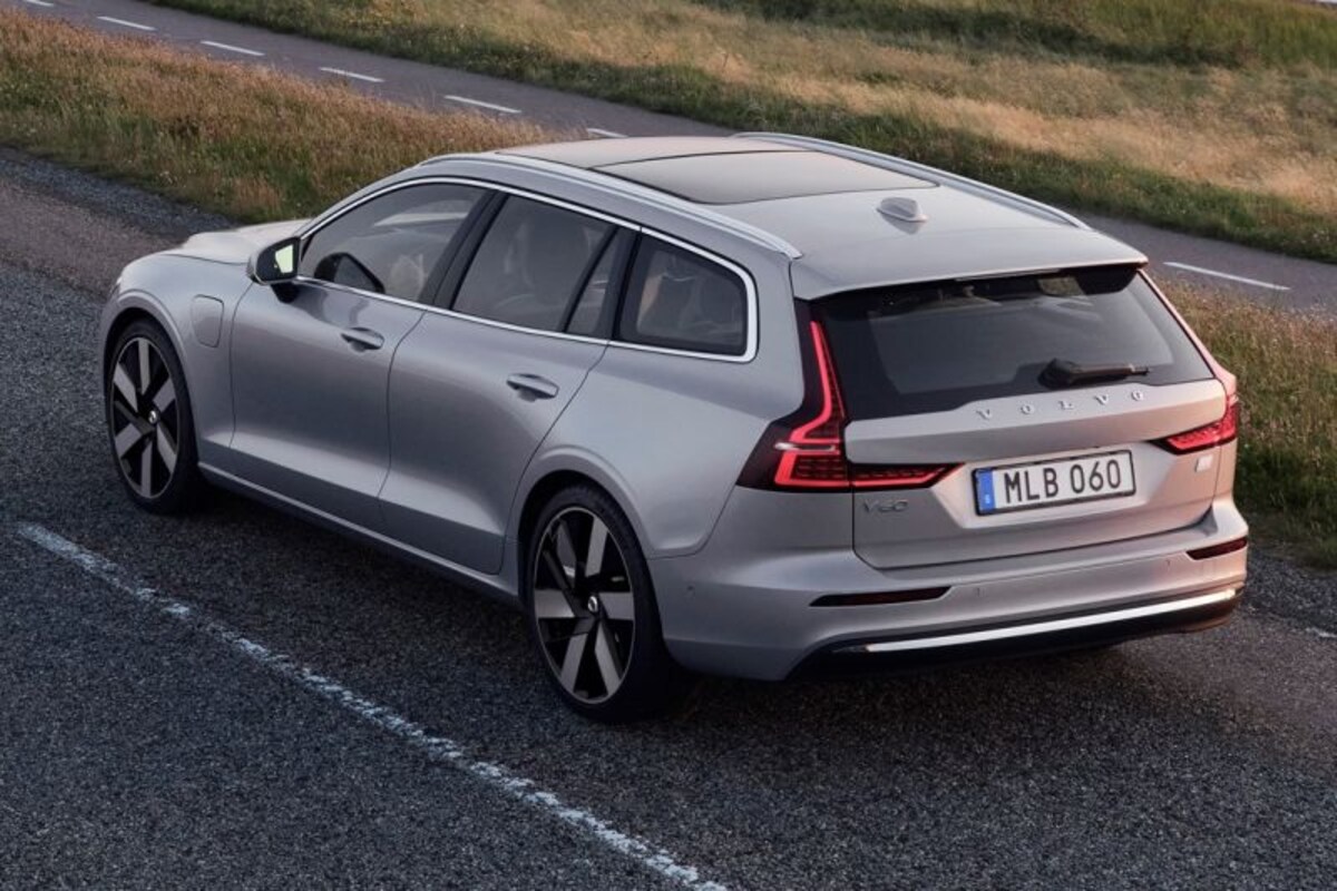 Volvo V60 verbeterd: nieuwe infotainment, lagere prijzen - AutoWeek
