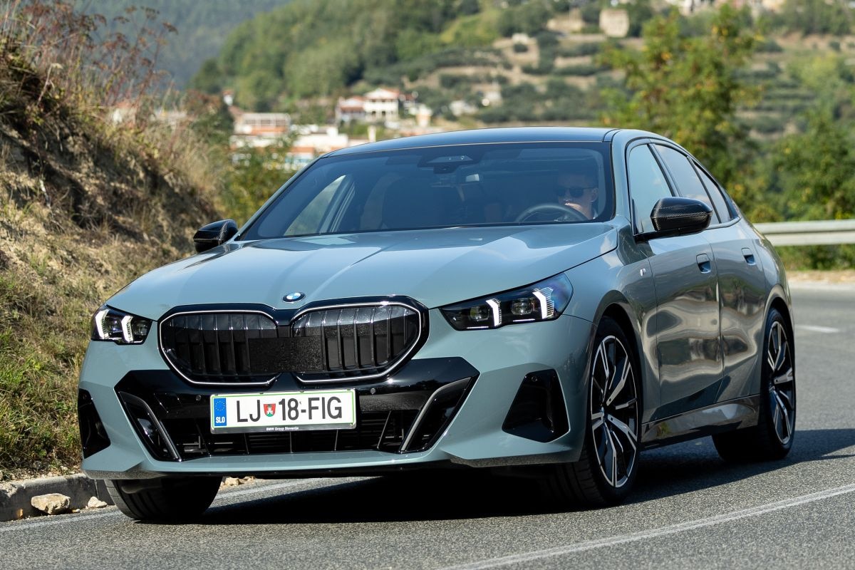 BMW 550e xDrive prijs en specificaties - AutoWeek