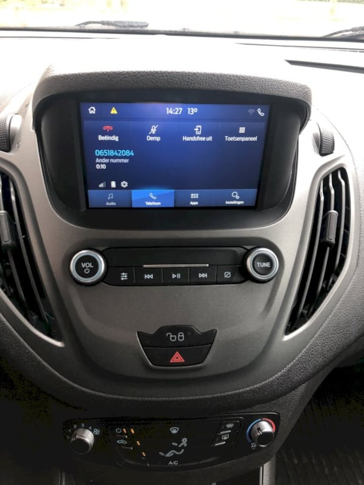 Ford Transit Courier 1.0 EcoBoost Trend (2023) review