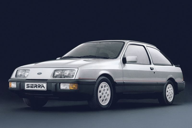 Ford Sierra 1.6 Laser prijs en specificaties - AutoWeek