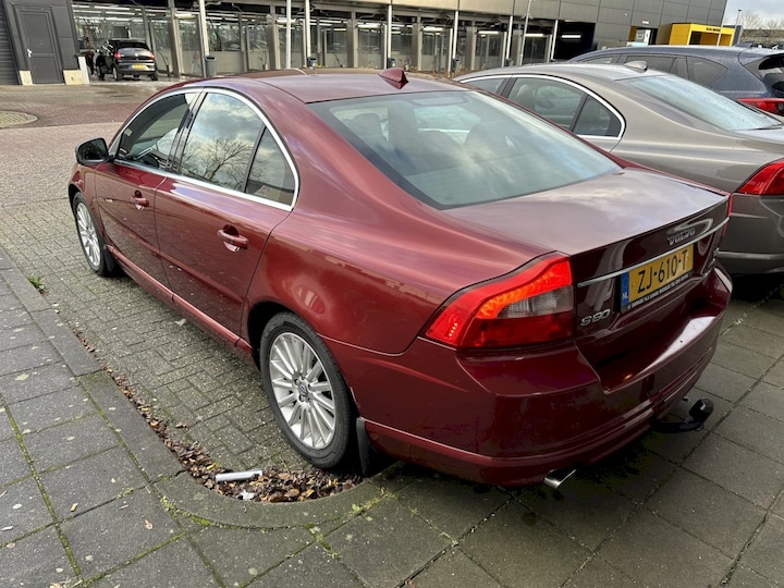 Volvo S80 V8 AWD Summum (2006) review - AutoWeek