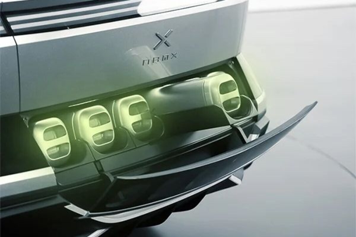 NamX HUV: Franse waterstof-SUV met dikke V8 - AutoWeek