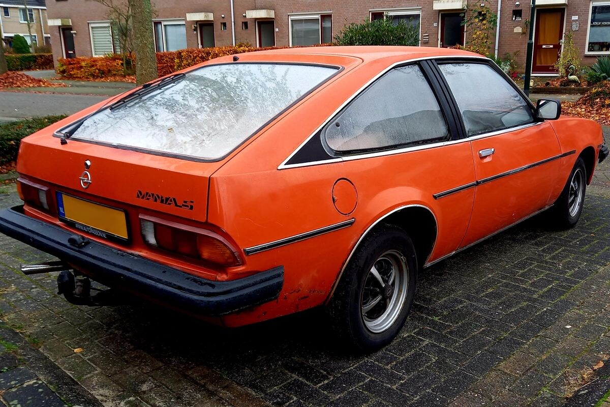 Opel Manta CC (1979) - In het Wild - AutoWeek