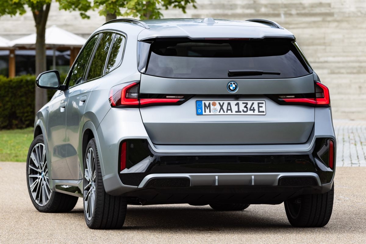 BMW iX1 eDrive20 prijs en specificaties - AutoWeek