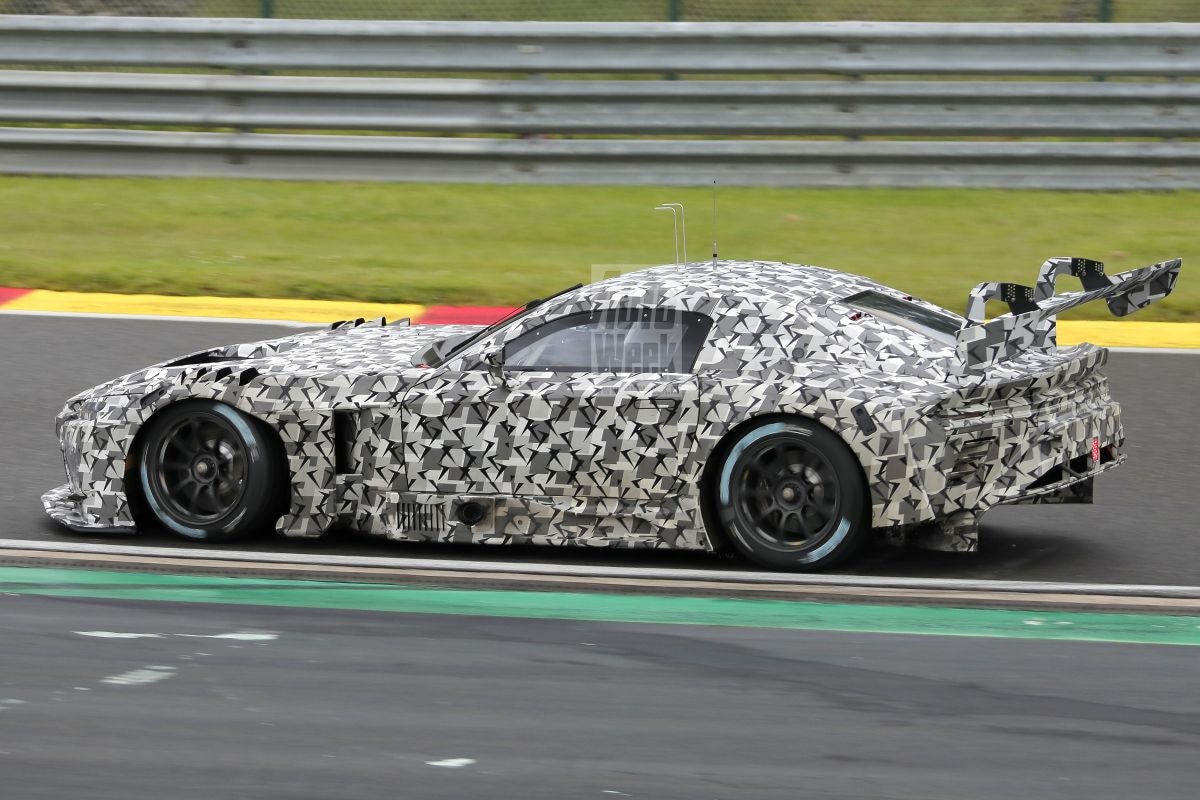 Toyota GR GT3 gespot: de Supra voorbij met een V8 - AutoWeek