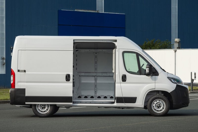 Met B-rijbewijs loodzware elektrische auto's en bestelbussen besturen