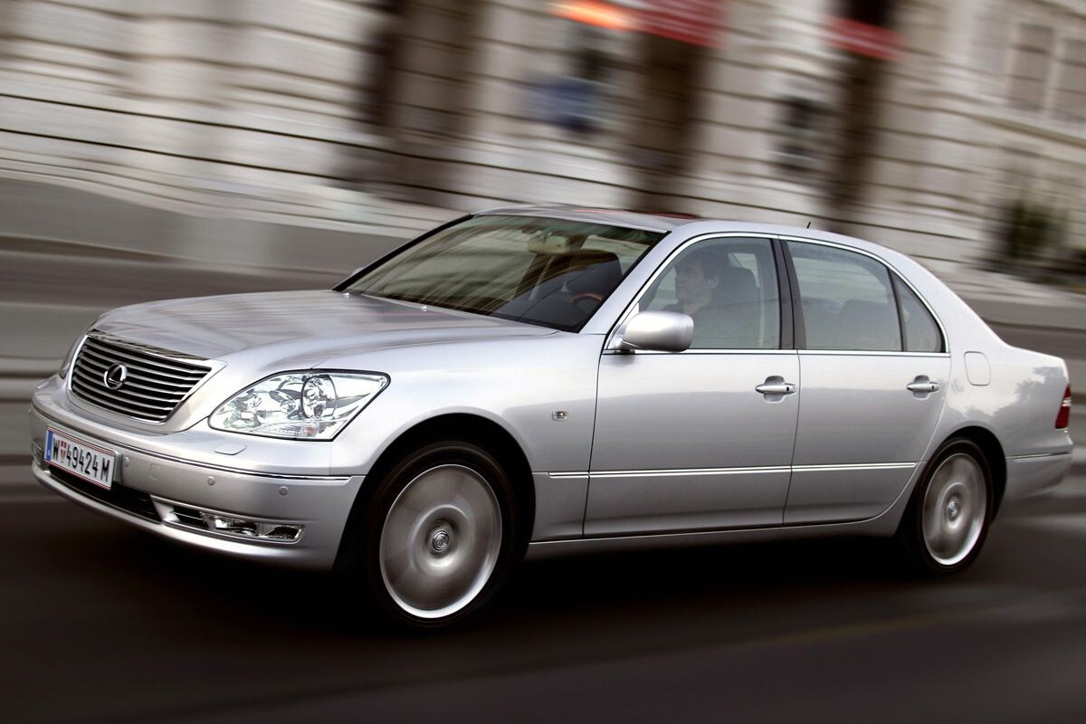 Lexus LS 430 (2003) - Facelift Friday - AutoWeek