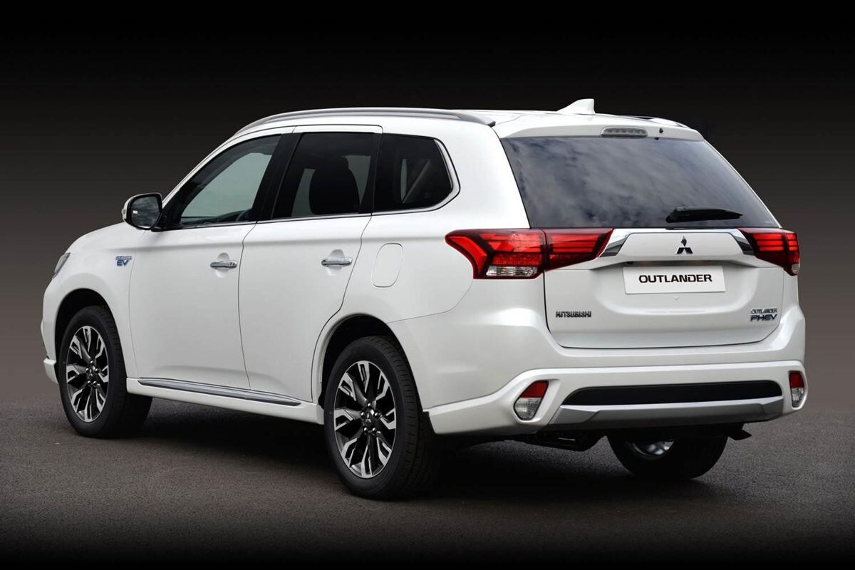 Mitsubishi Outlander 2.0 ClearTec Limited 2WD (2019) review