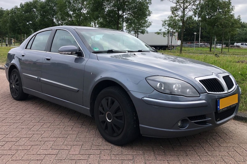 Brilliance BS4 - In het Wild - AutoWeek