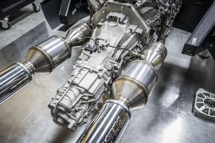 Hierdoor lijkt de DeBruyn Ferox V8 op een Spyker Reportage