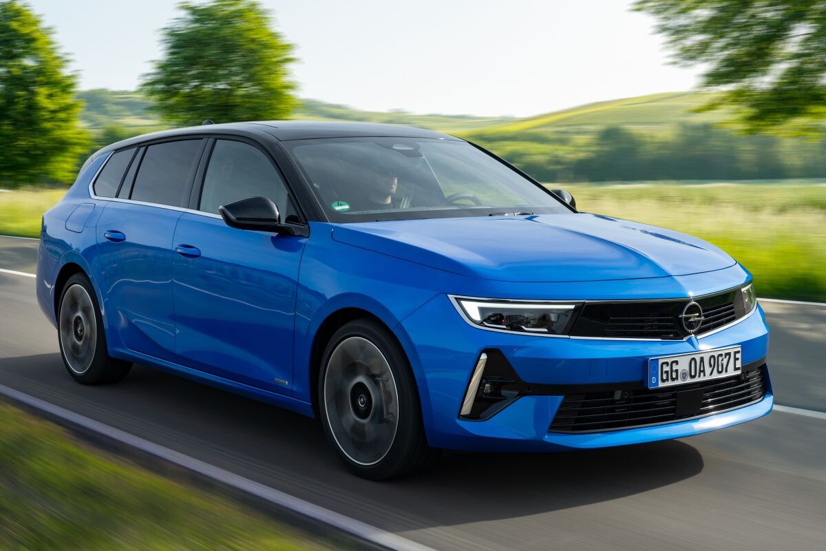 Opel Astra Sports Tourer 1.6 Turbo Hybrid 180pk Edition (2023) review