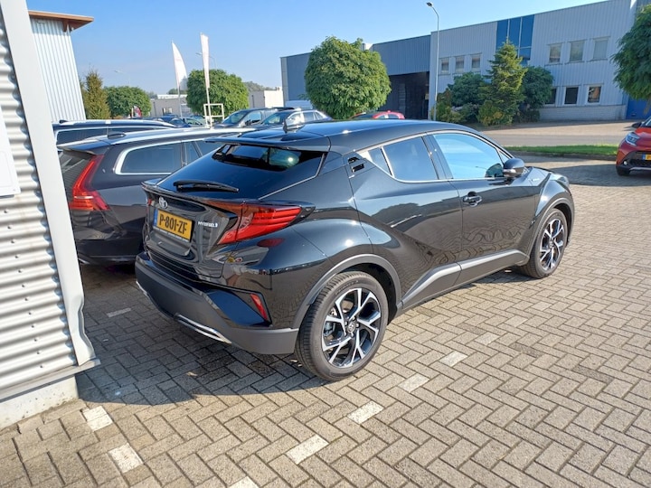 Gebruikersreview van Toyota C-HR 2.0 Hybrid Style (2022) - AutoWeek