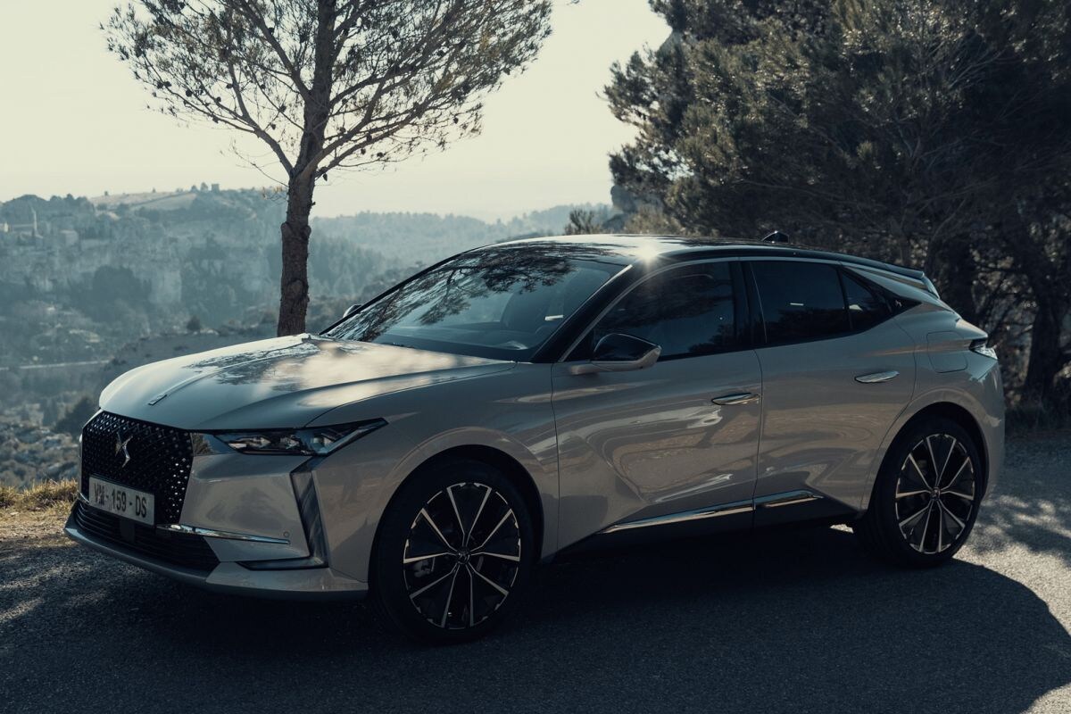 Nieuwe DS 4 en DS 4 Cross onthuld - AutoWeek