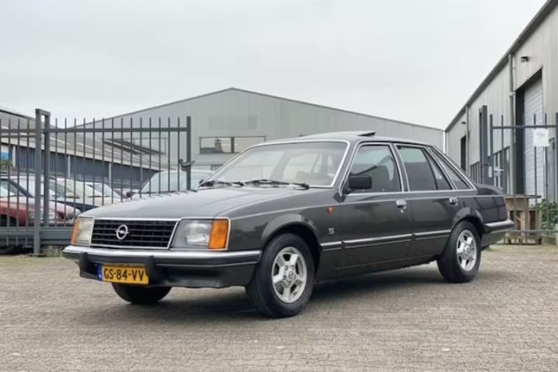 Opel Senator 3.0 E (1982) - Liefhebber gezocht - AutoWeek