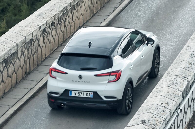 Renault Captur TCe 140 Initiale Paris (2021) review