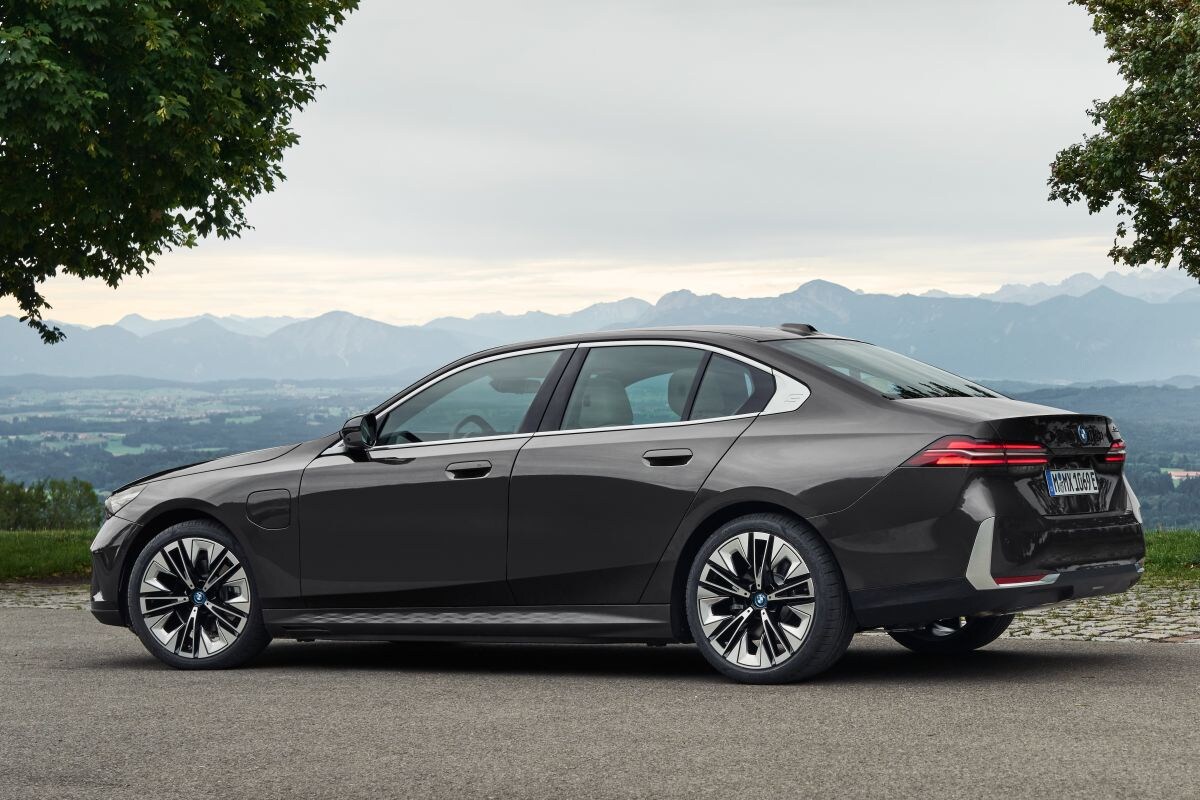 BMW 550e xDrive prijs en specificaties - AutoWeek