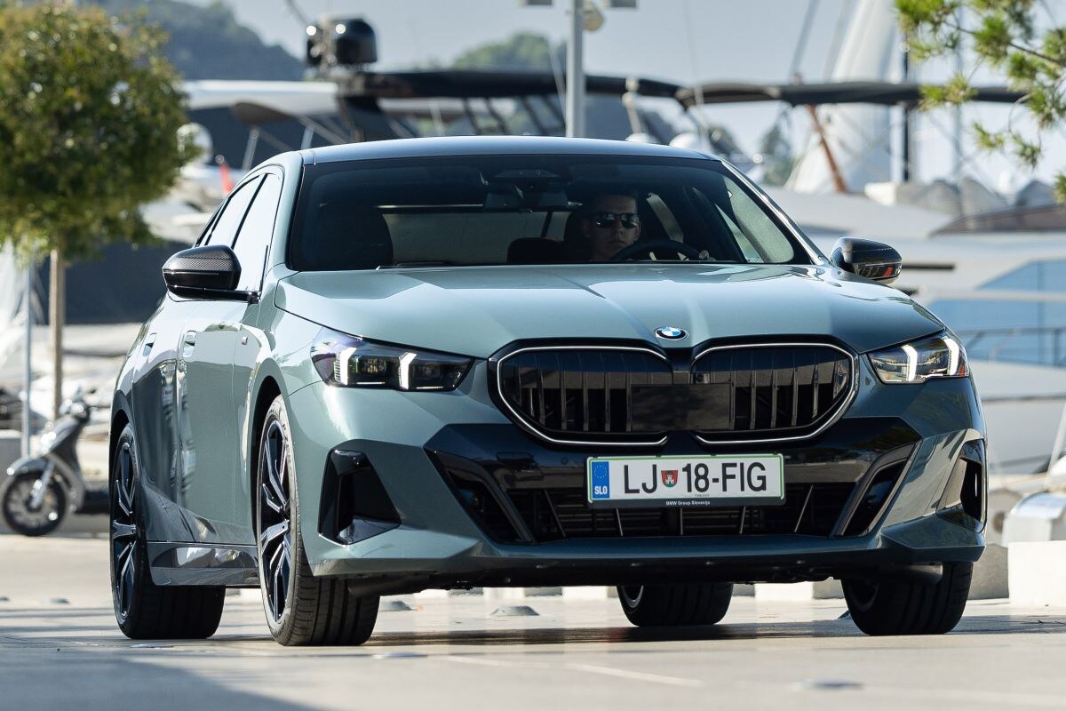 BMW 550e xDrive prijs en specificaties - AutoWeek