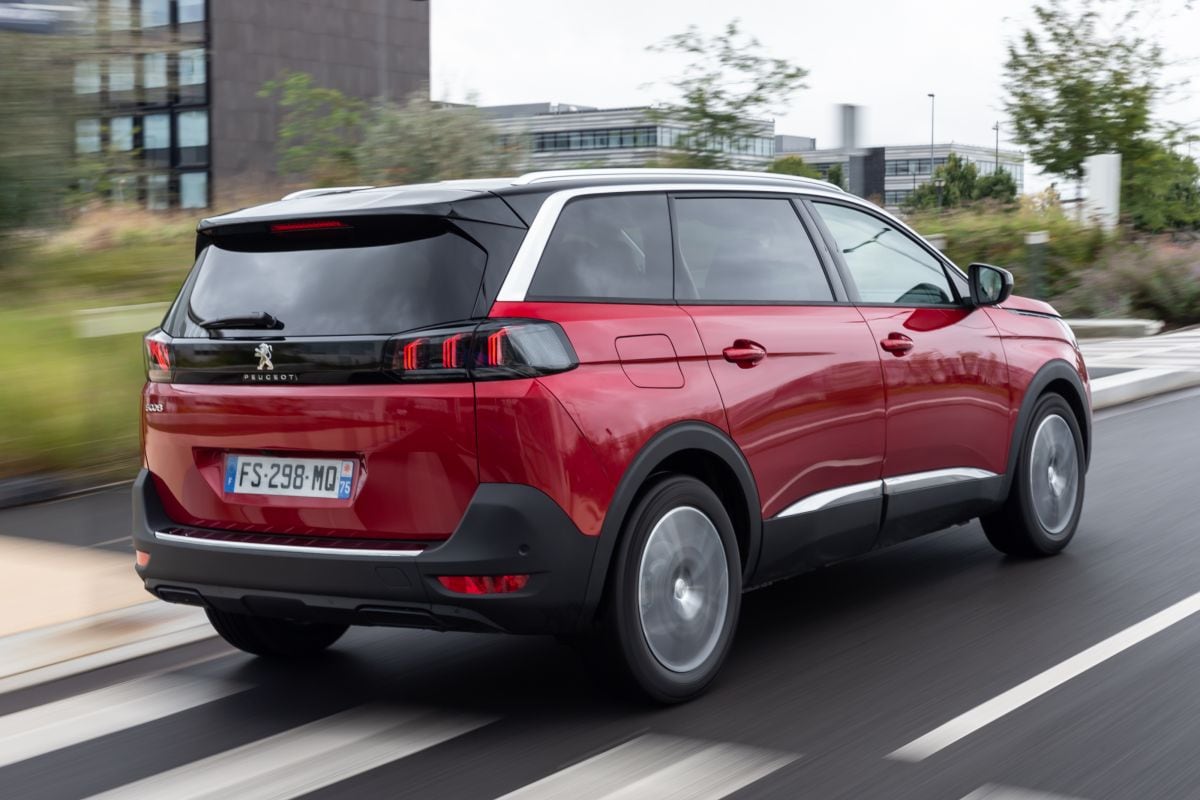 Peugeot 5008 GT 1.2 Hybrid 136 prijs en specificaties