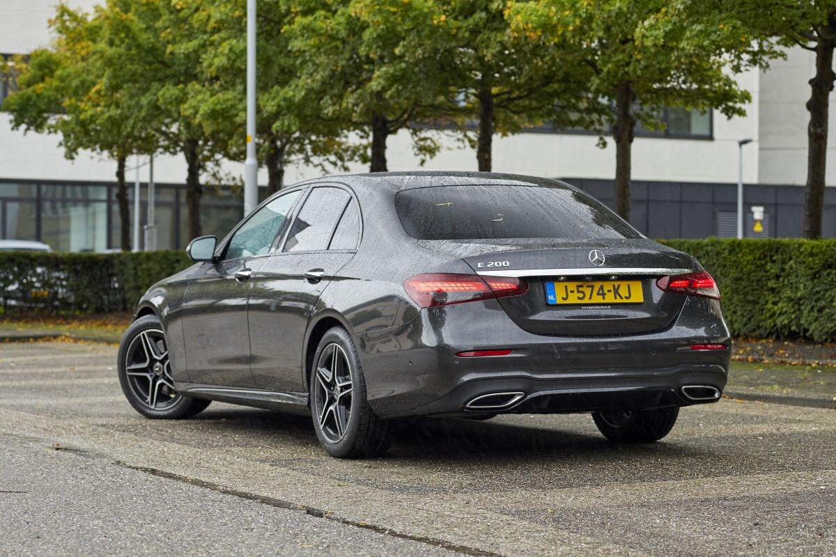 Test: Mercedes-Benz E 200 - AutoWeek