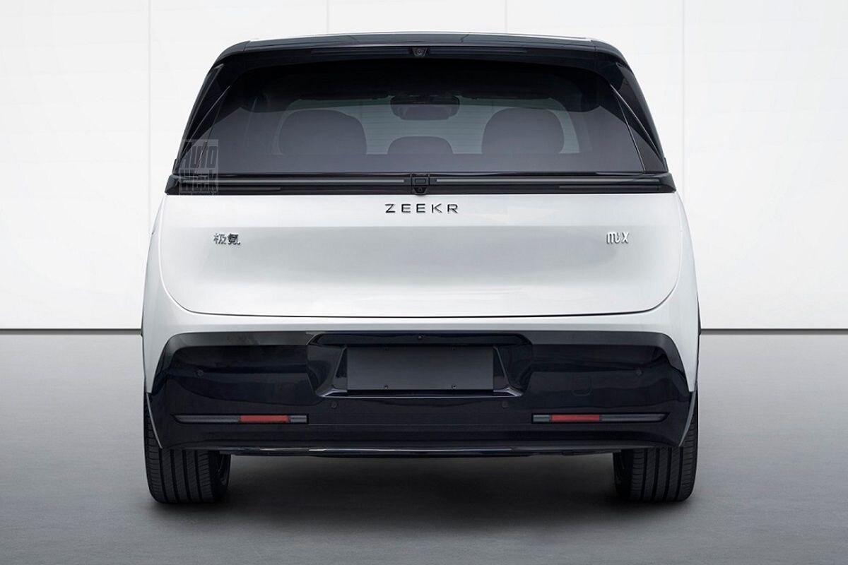 Electric Zeekr Mix: Shooting at Volkswagen ID Buzz - Techzle