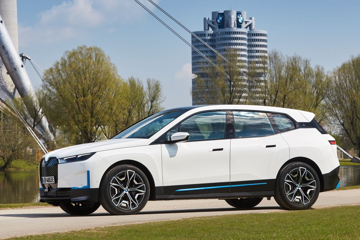 BMW iX xDrive40 (2024) review - AutoWeek