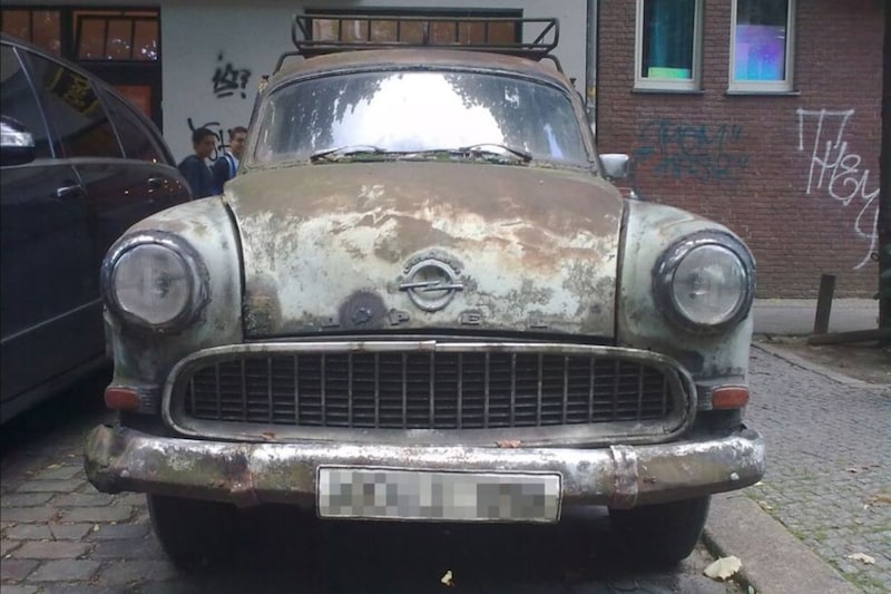Deze roestige Opel Olympia Caravan is een rijdend experiment