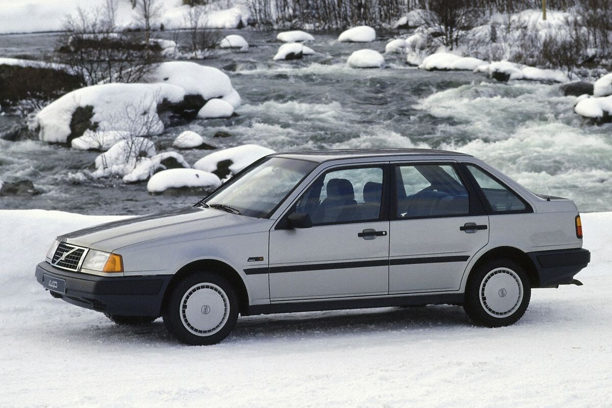 Thanks to this success formula, the Volvo 440 sold so well - Techzle