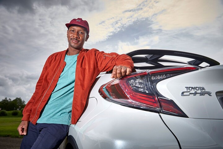 Wat weet rapper Dio over auto's? - Quiz - AutoWeek