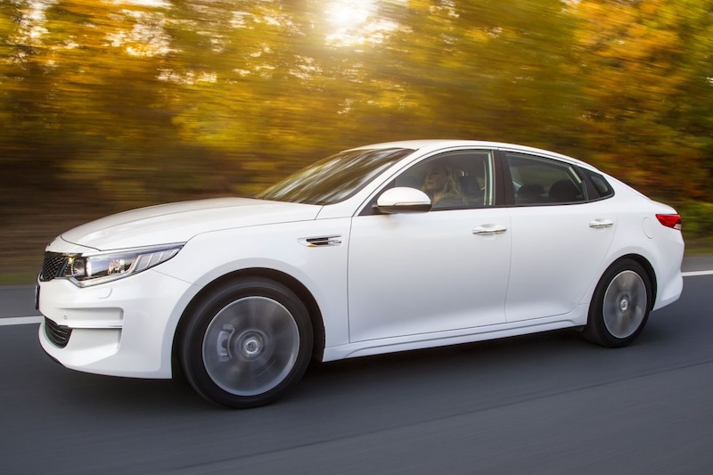 Kia Optima 2.0 GDi PHEV Business DynamicLine (2016) review