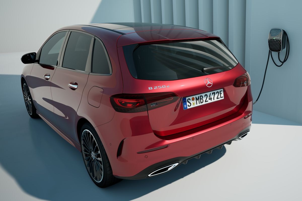 Mercedes-Benz B 250 e AMG Line prijs en specificaties