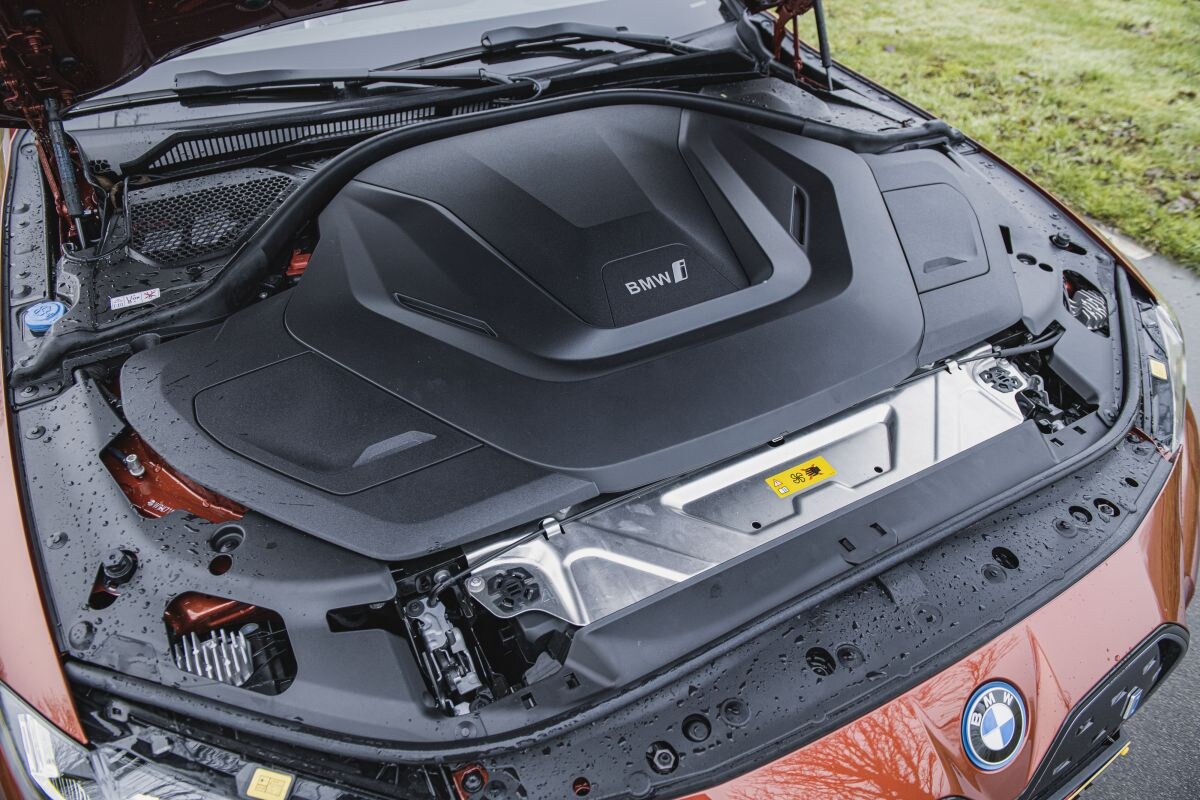 AutoWeek Test - BMW i4