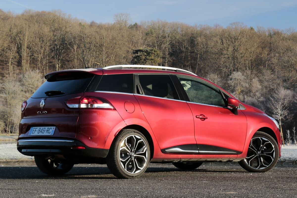 Renault Clio Estate TCe 90 Energy Limited (2017) review