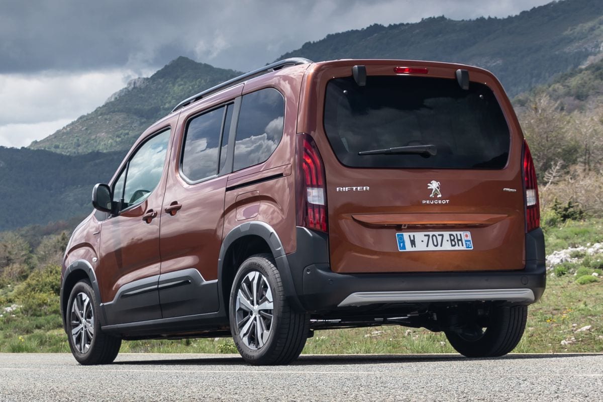 Peugeot Rifter Allure 1.2 PureTech 130 prijs en specificaties