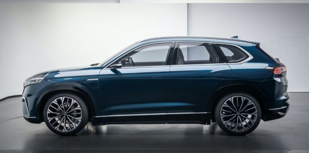 Turkse TOGG onthult eerste modellen - AutoWeek