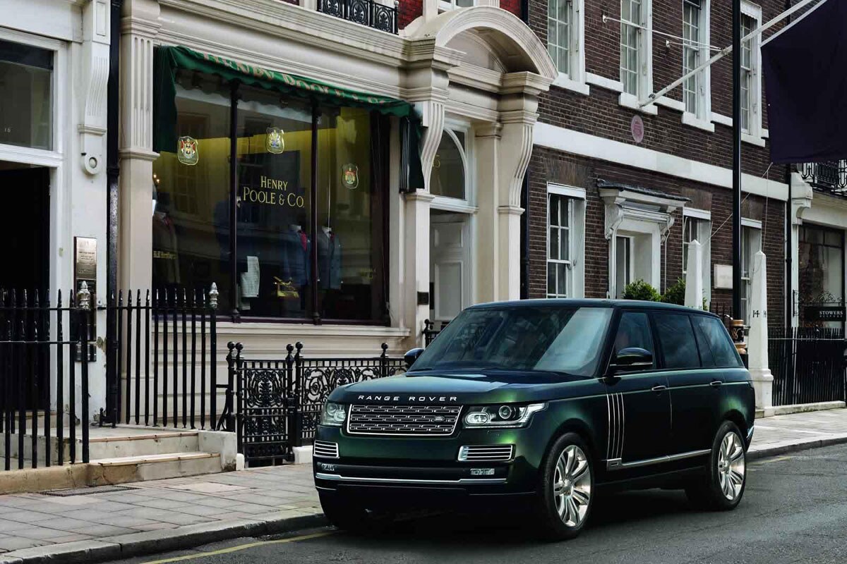 Duurste Range Rover ooit gepresenteerd - AutoWeek