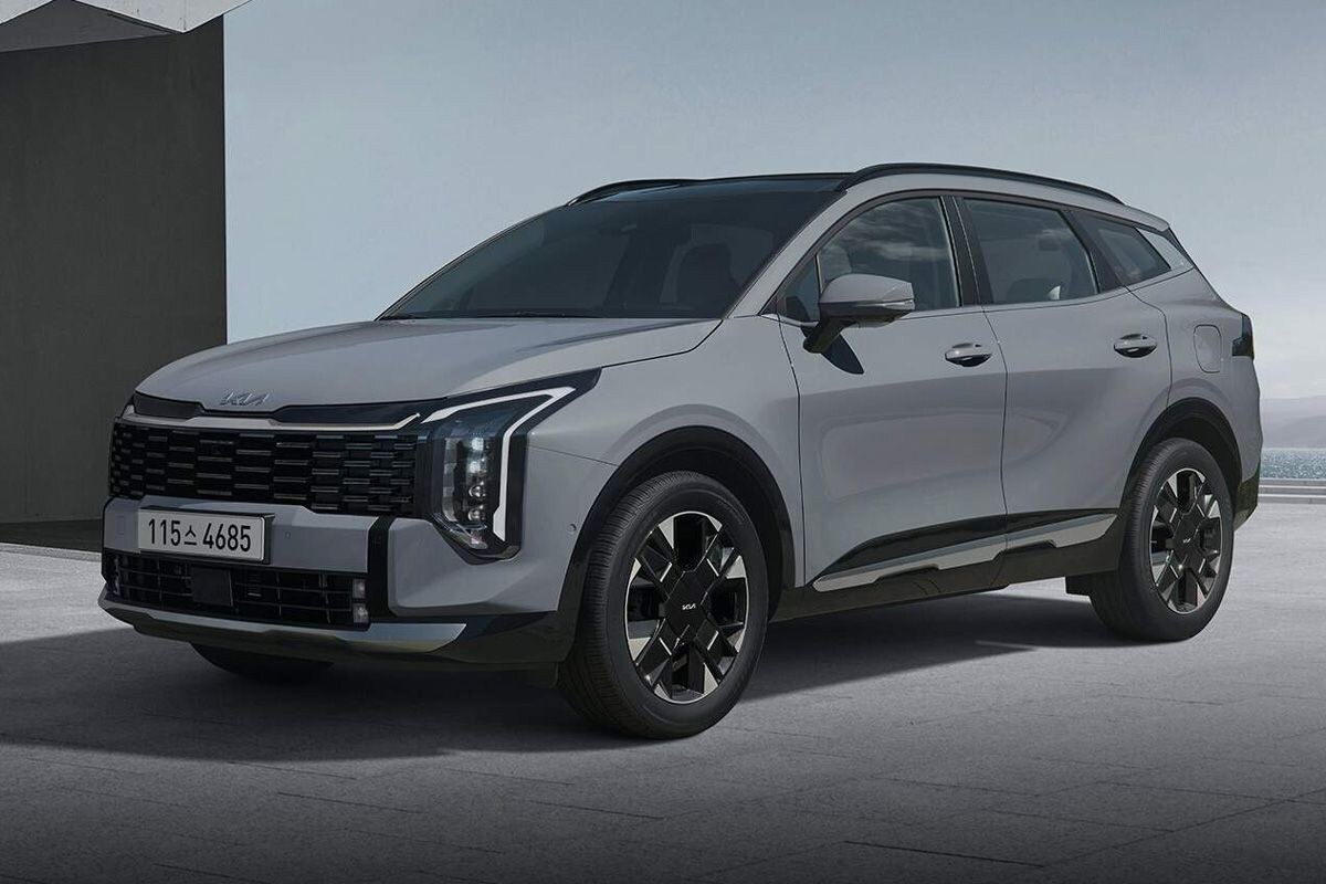 Gefacelifte Kia Sportage in vol ornaat, vanbuiten en vanbinnen!