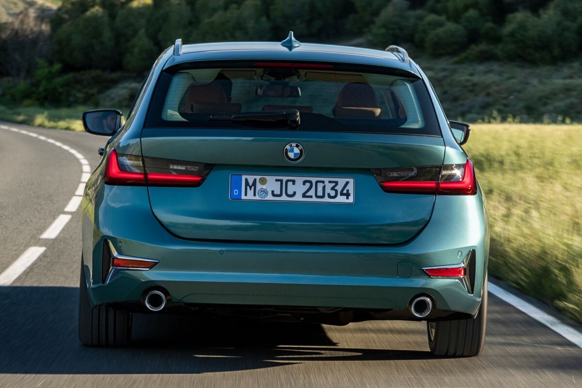 BMW 320e Touring Business Edition Plus (2021) #3 review
