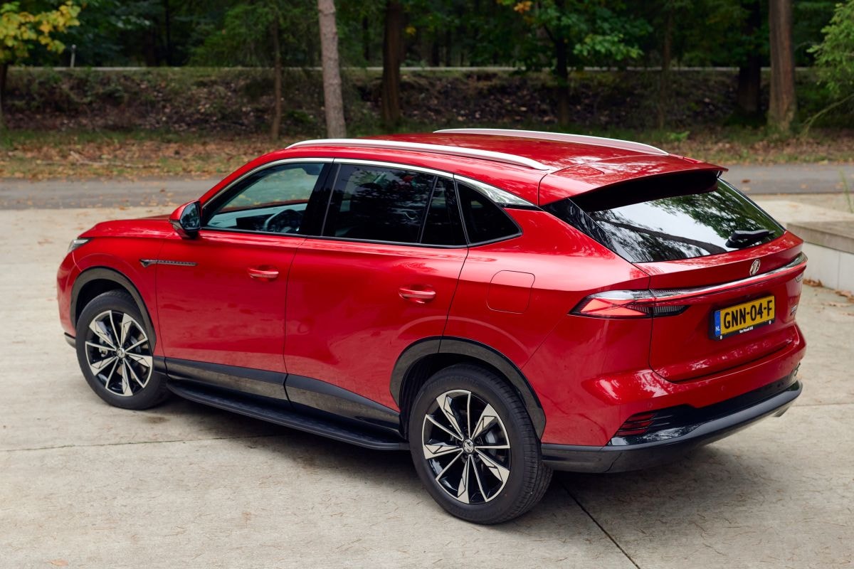 MG HS PHEV Comfort prijs en specificaties - AutoWeek