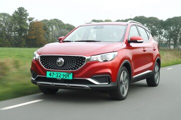 MG ZS EV Luxury prijs en specificaties - AutoWeek