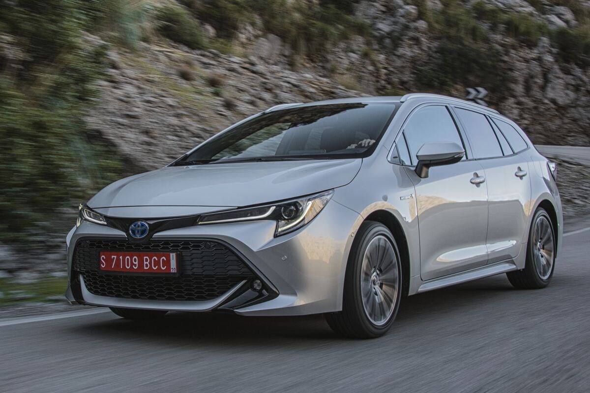 Toyota Corolla Touring Sports 1.8 Hybrid First Edition prijs en