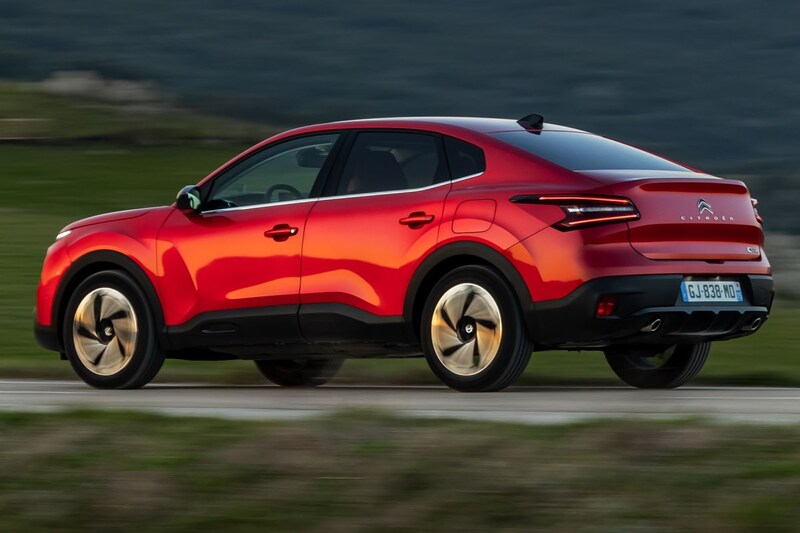 Citroën C4 X: ook met benzinemotoren in Nederland - AutoWeek