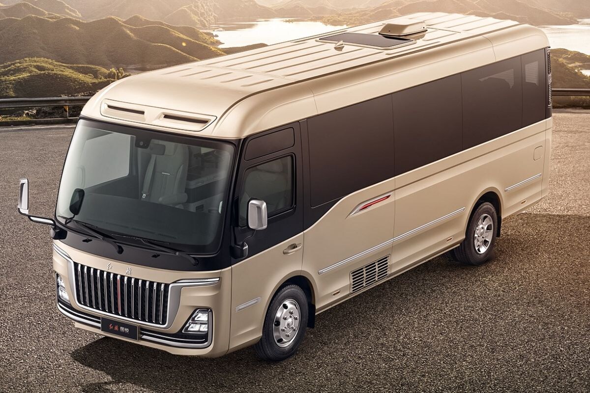 Hongqi Guoyue: luxury bus with heavy fencing - Techzle