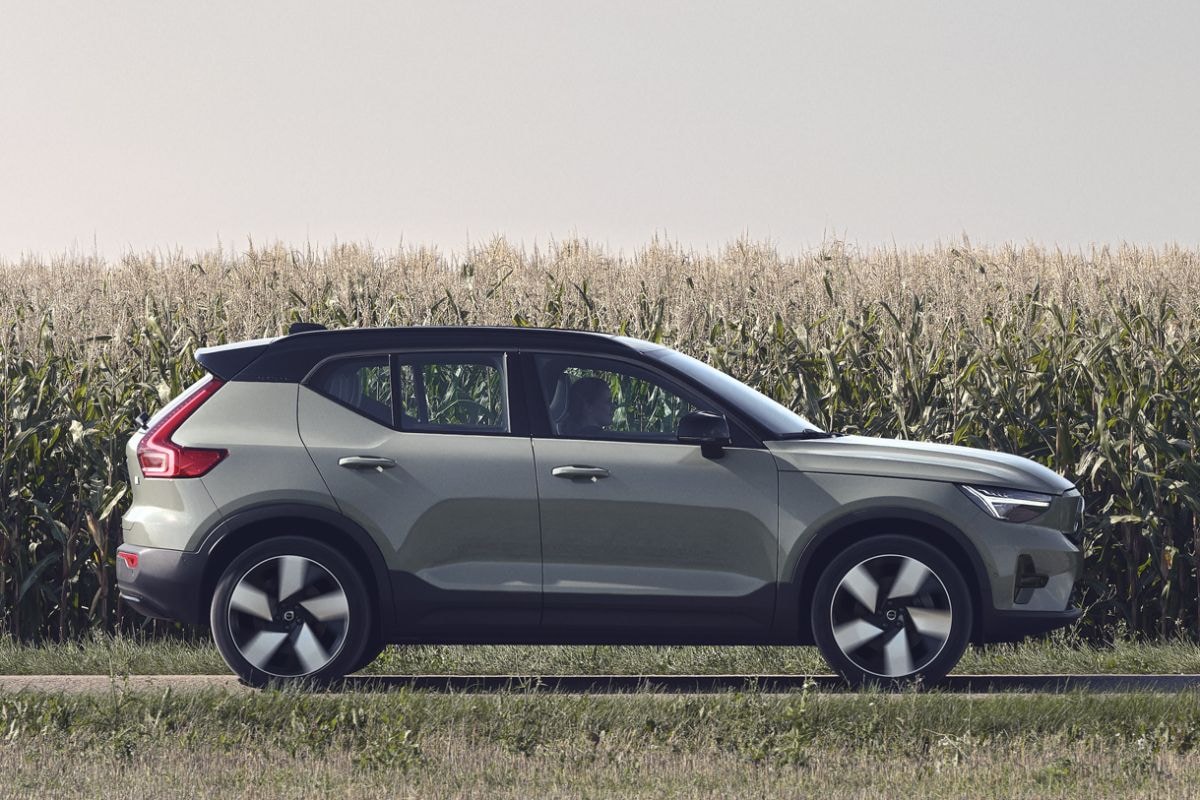 Volvo XC40 Recharge Extended Range Plus prijs en specificaties