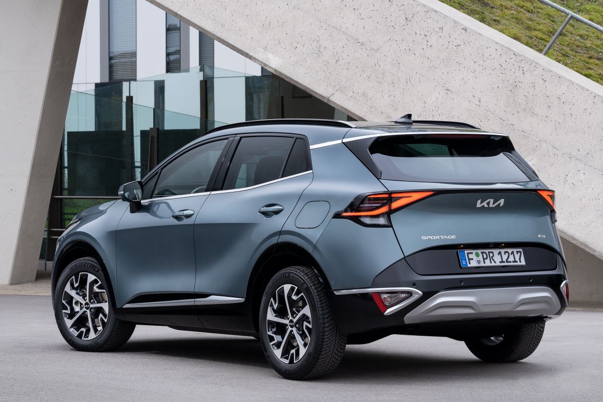 Kia Sportage 1.6 T-GDi Hybrid GT-Line (2024) review