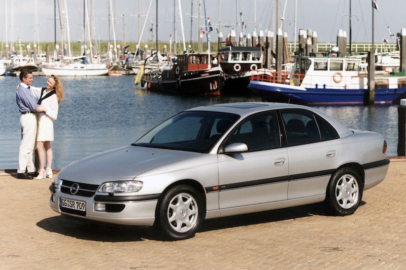 De Tweeling: Opel Omega – Cadillac Catera - AutoWeek